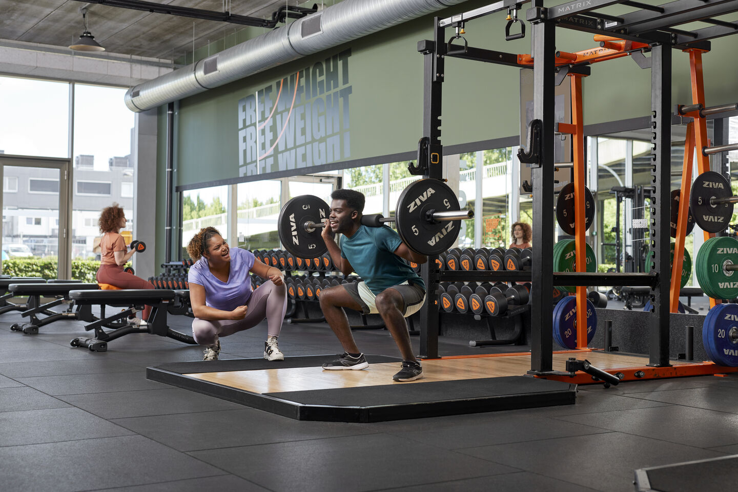 Apuntar a un/a amigo/a | Basic-Fit