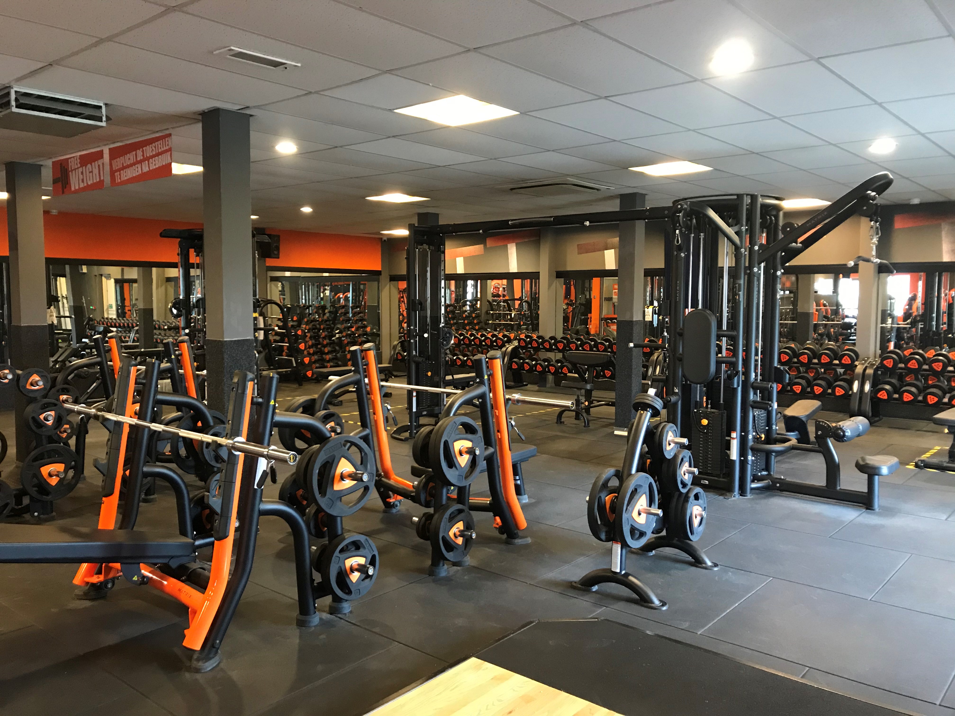 Sportschool Basic-Fit Nieuwerkerk aan den Ijssel Iersestraat