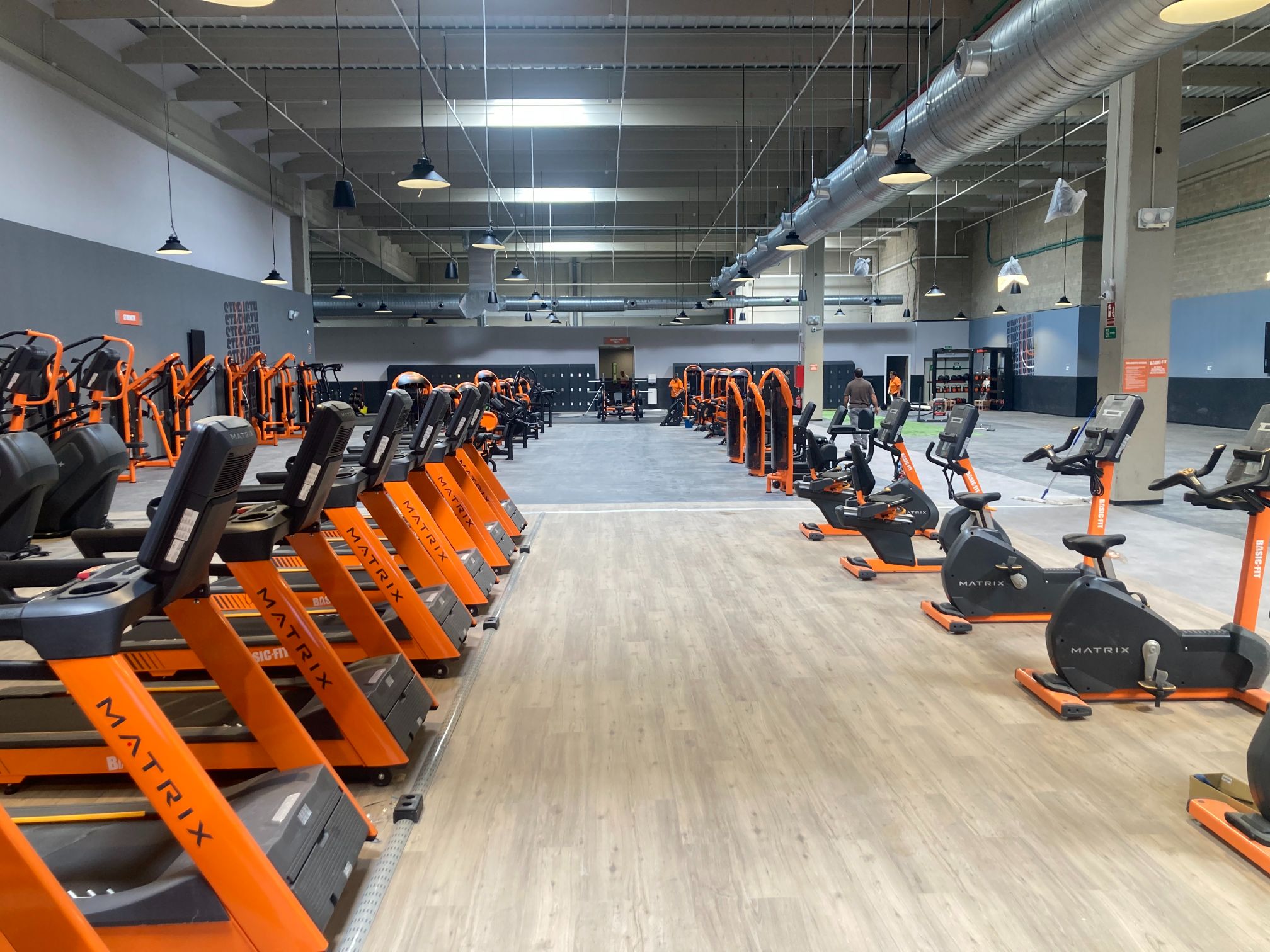 Gimnasio Basic-Fit Alcalá de Guadaira Avenida Principe de Asturias