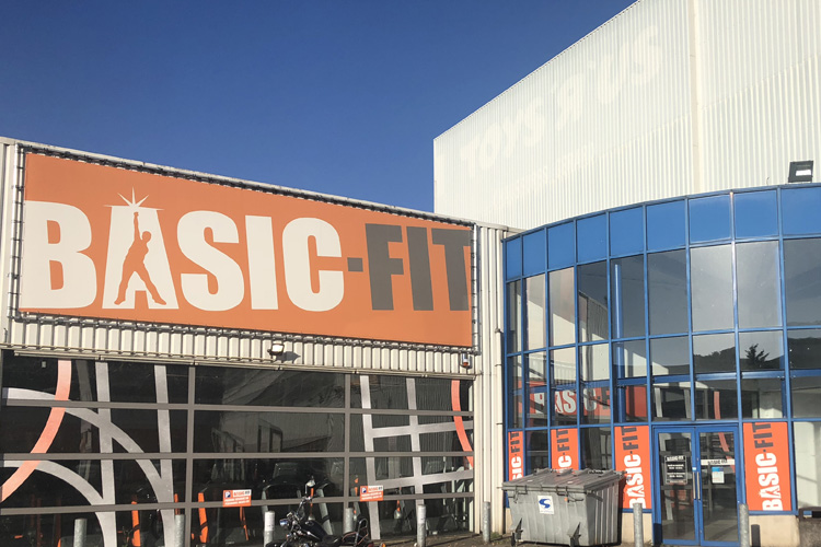 Salle de fitness Basic-Fit Charleroi Rue de Montigny 24/7