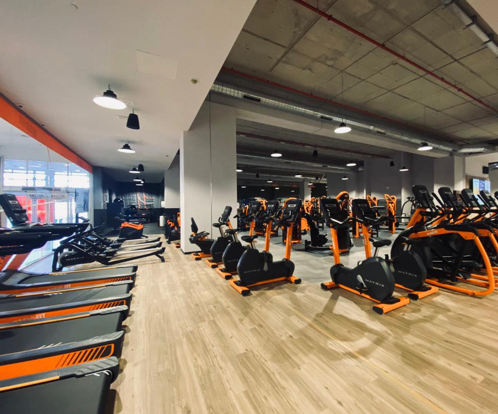 Gimnasio Basic-Fit Leganés Calle de Mondragón