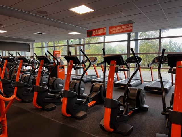Sportschool Basic-Fit Sint Oedenrode Bremhorst 24/7