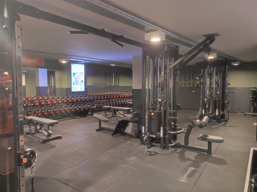 Salle de sport Basic-Fit Paris Place Dupleix