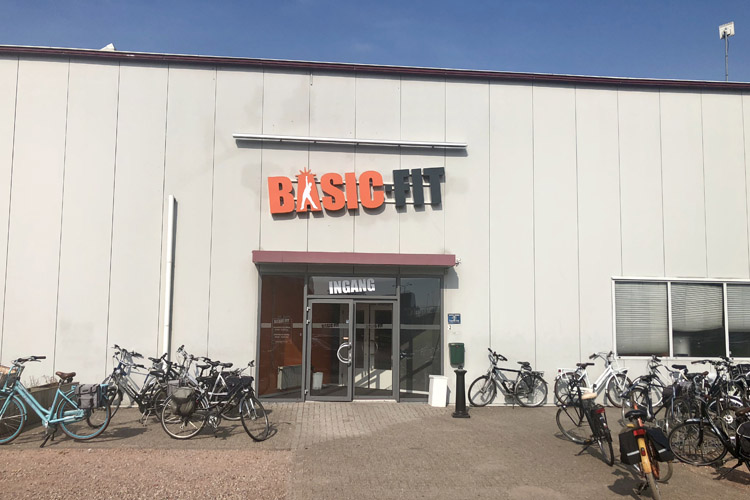 Sportschool Basic-Fit Hengelo Lansinkesweg 24/7