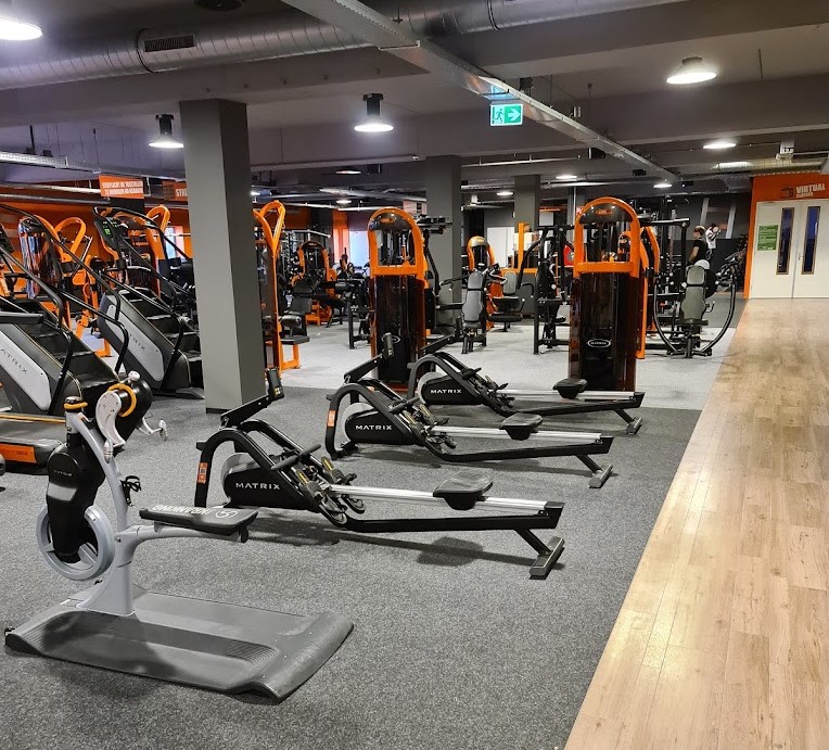 Sportschool Basic-Fit Berkel en Rodenrijs Nieuwstraat 24/7