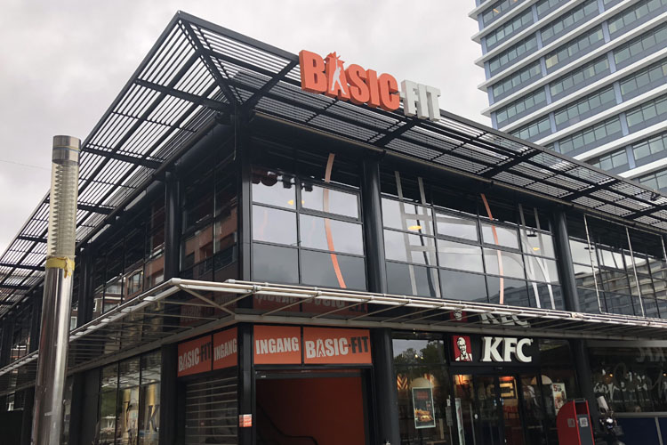 Sportschool Basic-Fit Rijswijk Bogaardplein 24/7