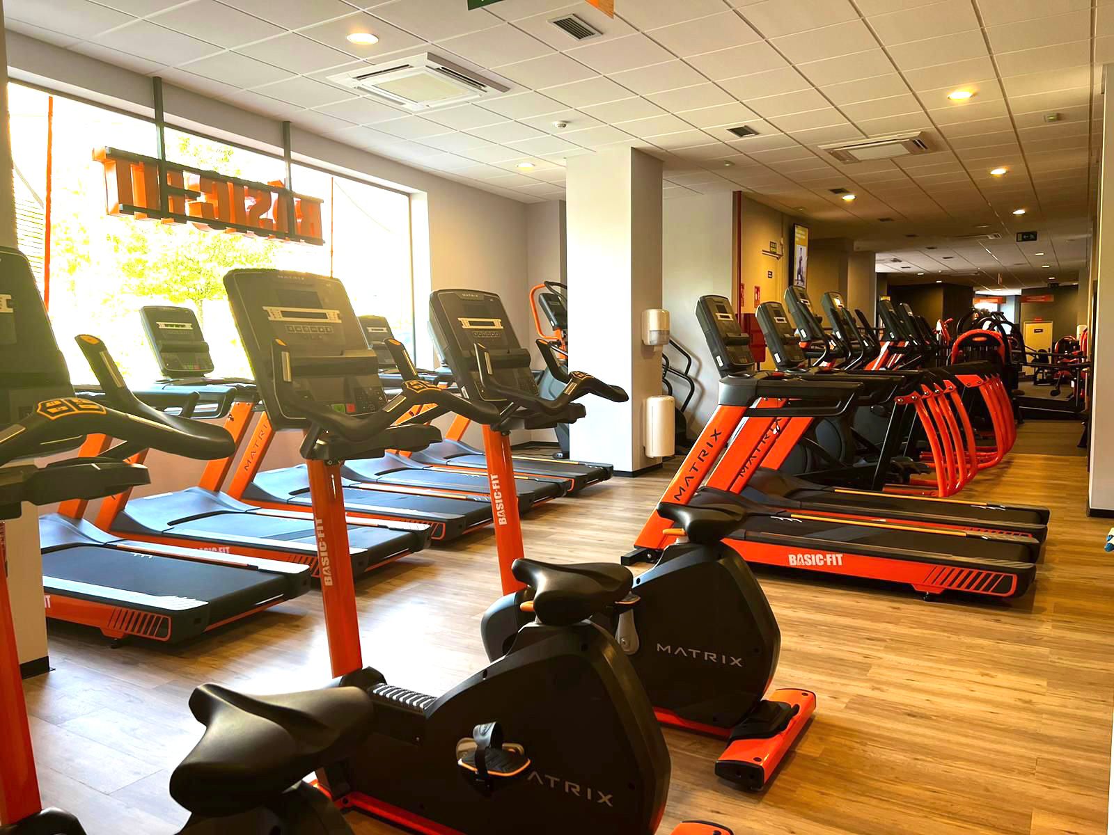 Gimnasio Basic-Fit Madrid Valcarlos