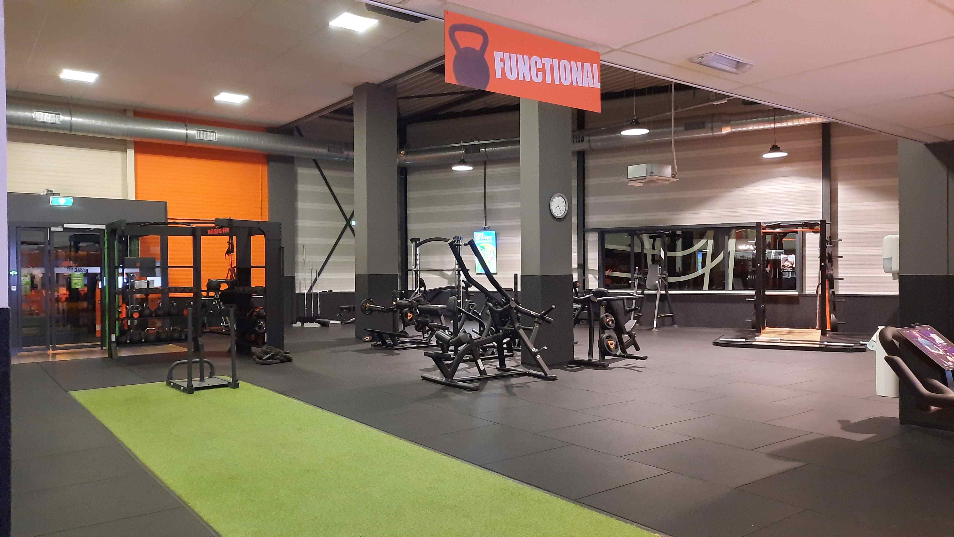 Sportschool Basic-Fit Deurne Fabriekstraat 24/7