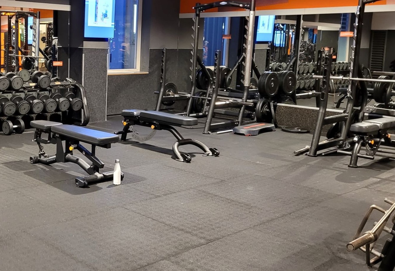 Basic-Fit Gym Basic-Fit Rotterdam Lijnbaan 24/7