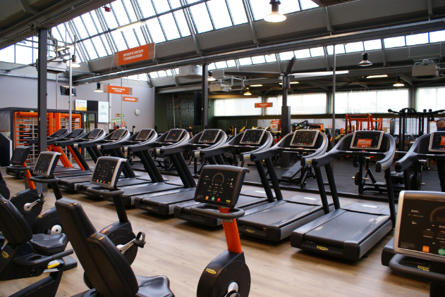 Sportschool Basic-Fit Diemen Muiderstraatweg