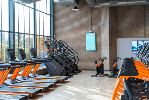 Sportschool Basic-Fit Veldhoven Lange Kruisweg 24/7