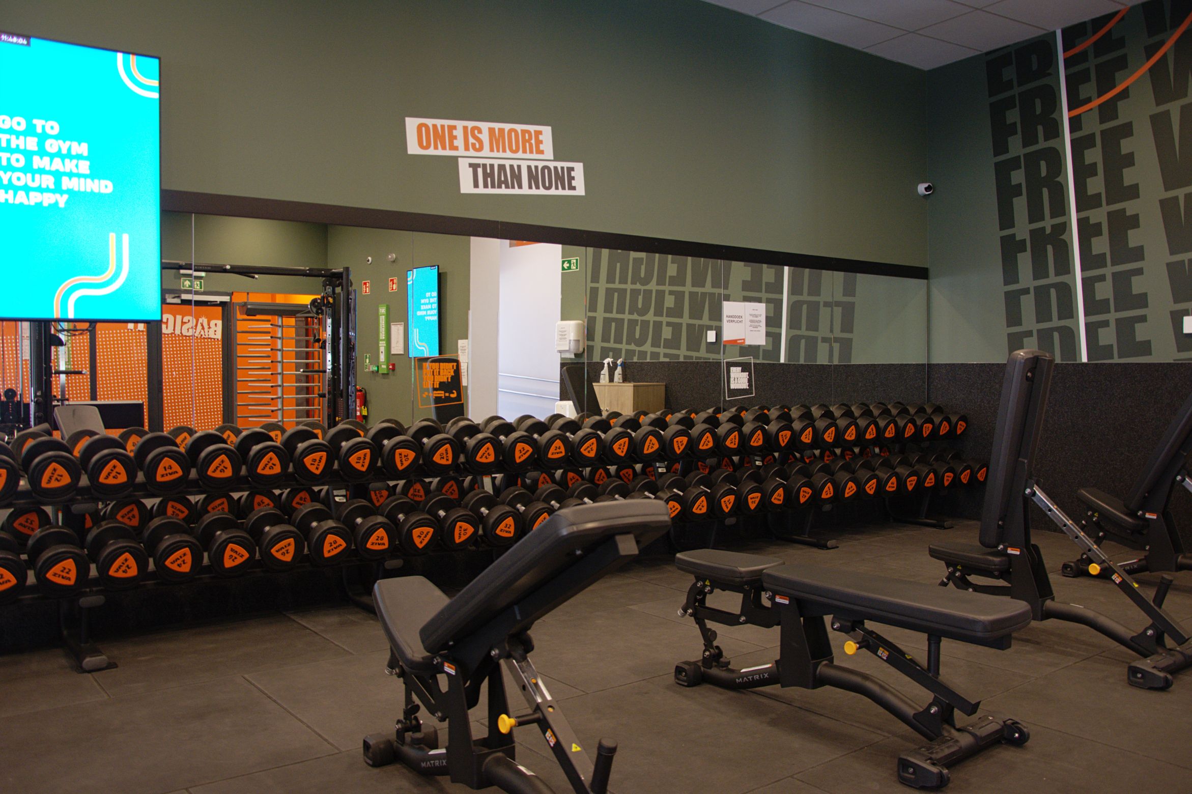 Fitnessclub Basic-Fit Eeklo Stationstraat