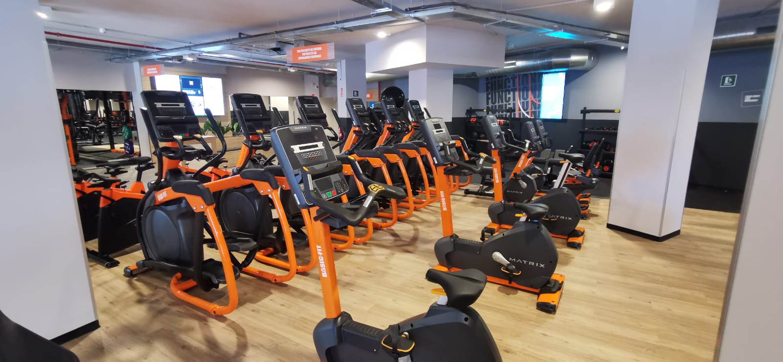 Gimnasio Basic-Fit Valencia Avinguda del Doctor Peset Aleixandre