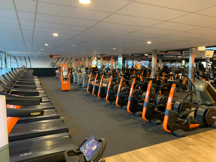 Sportschool Basic-Fit Geleen Rijksweg Noord 24/7