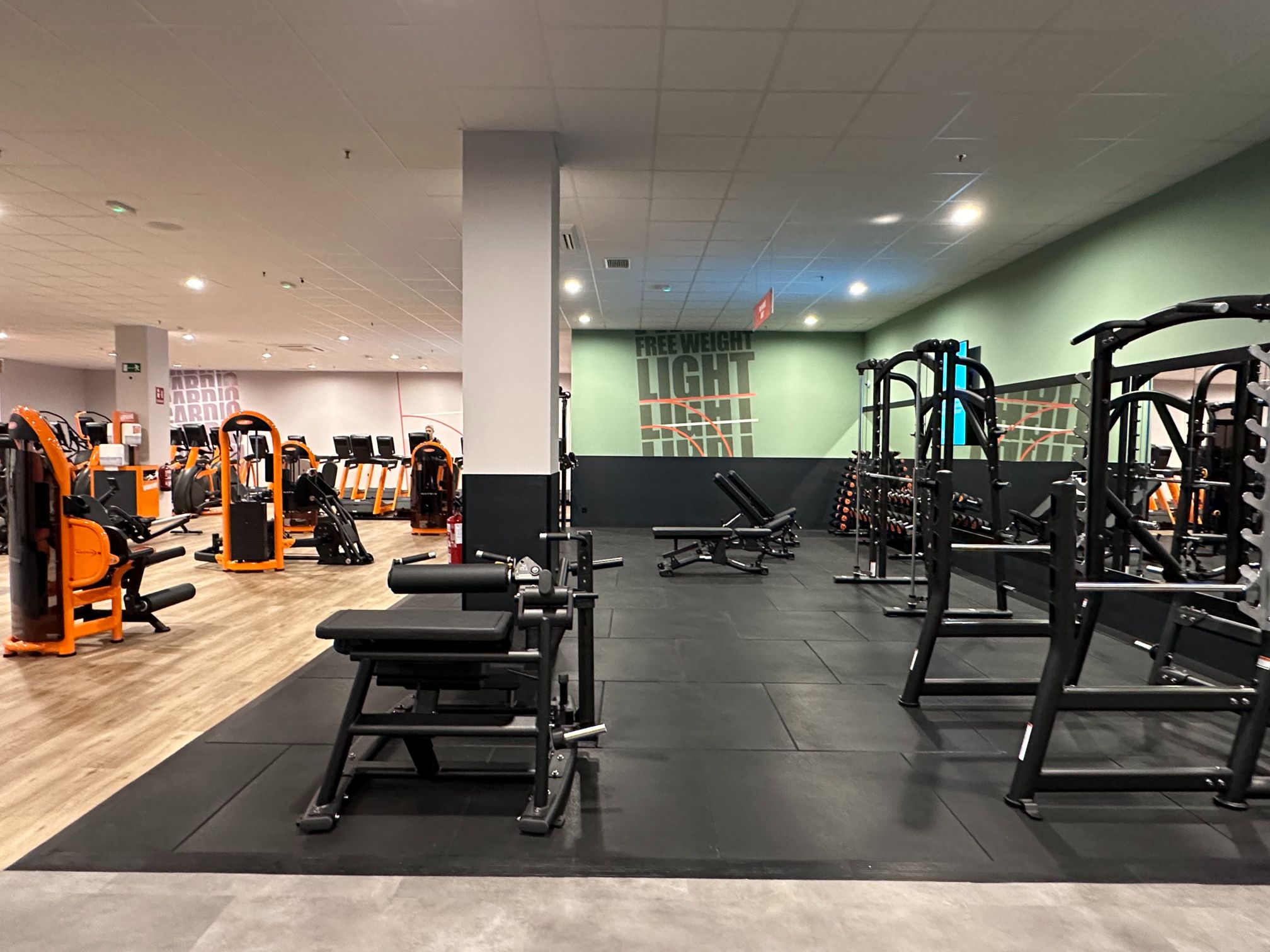 Basic-Fit Gym Basic-Fit Alcorcón Avenida San Martín de Valdeiglesias