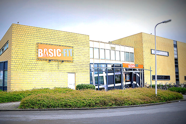 Sportschool Basic-Fit Enschede J J van Deinselaan 24/7