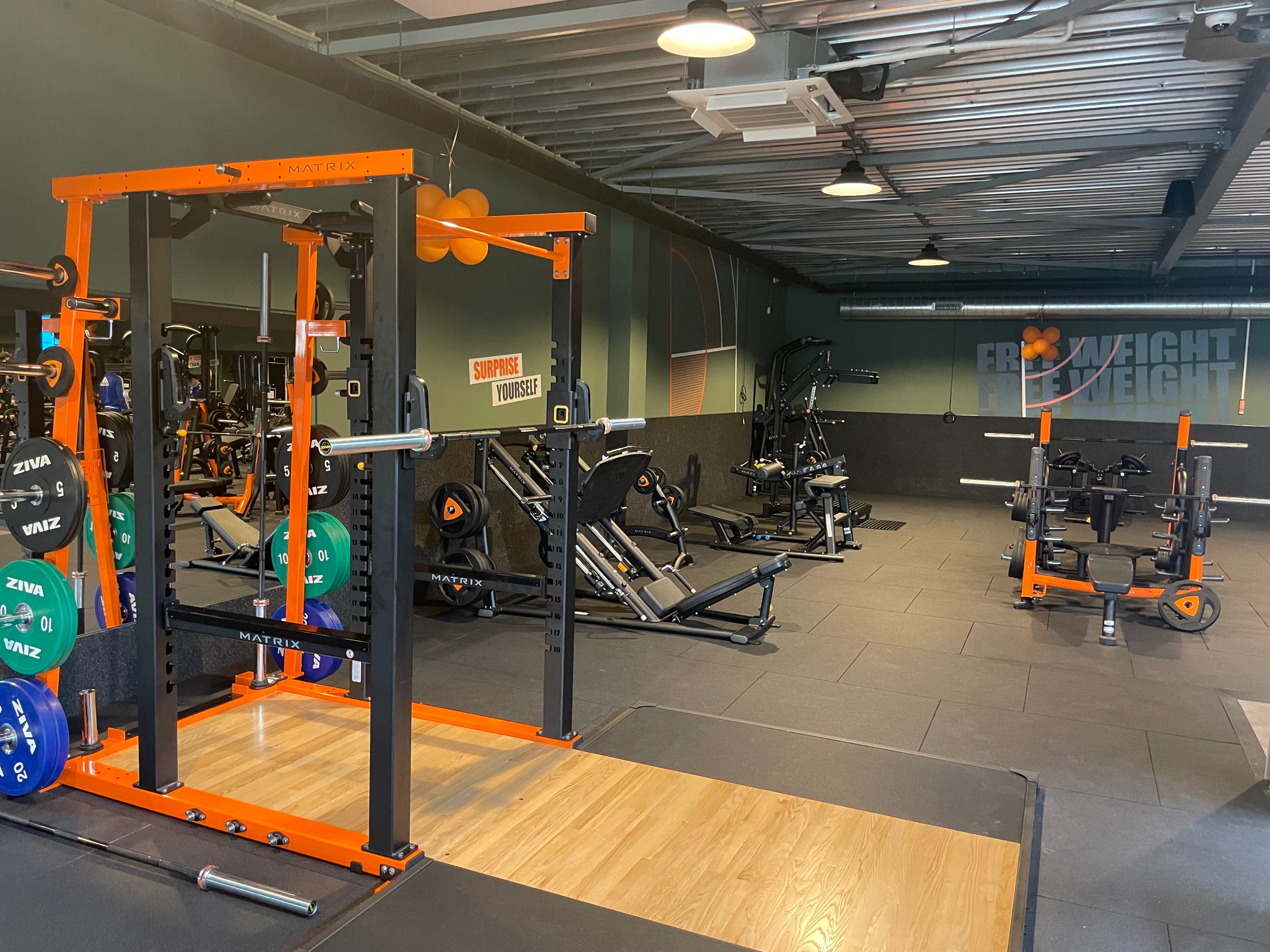 Sportschool Basic-Fit Den Haag Kiekendiefstraat 24/7